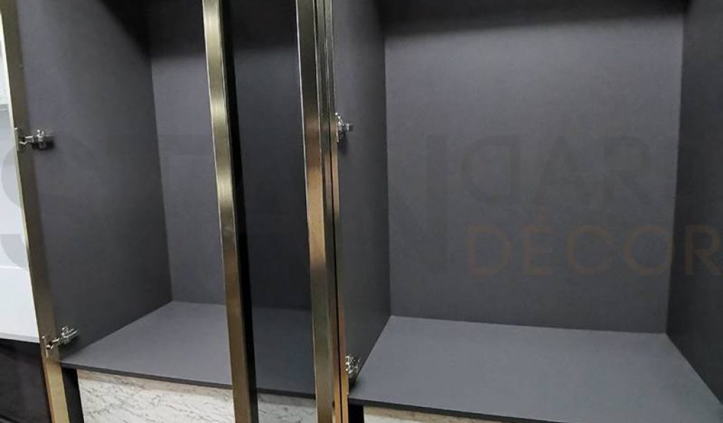 ชุดตู้เสื้อผ้าหน้าบานกระจกเฟรมอลูมิเนียมสุดพรีเมี่ยม Standard Decor
